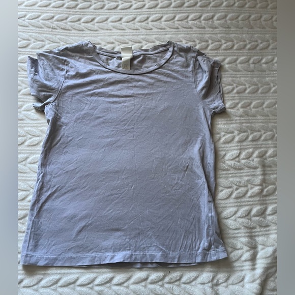 H&M | Tops | H M Tshirt | Poshmark